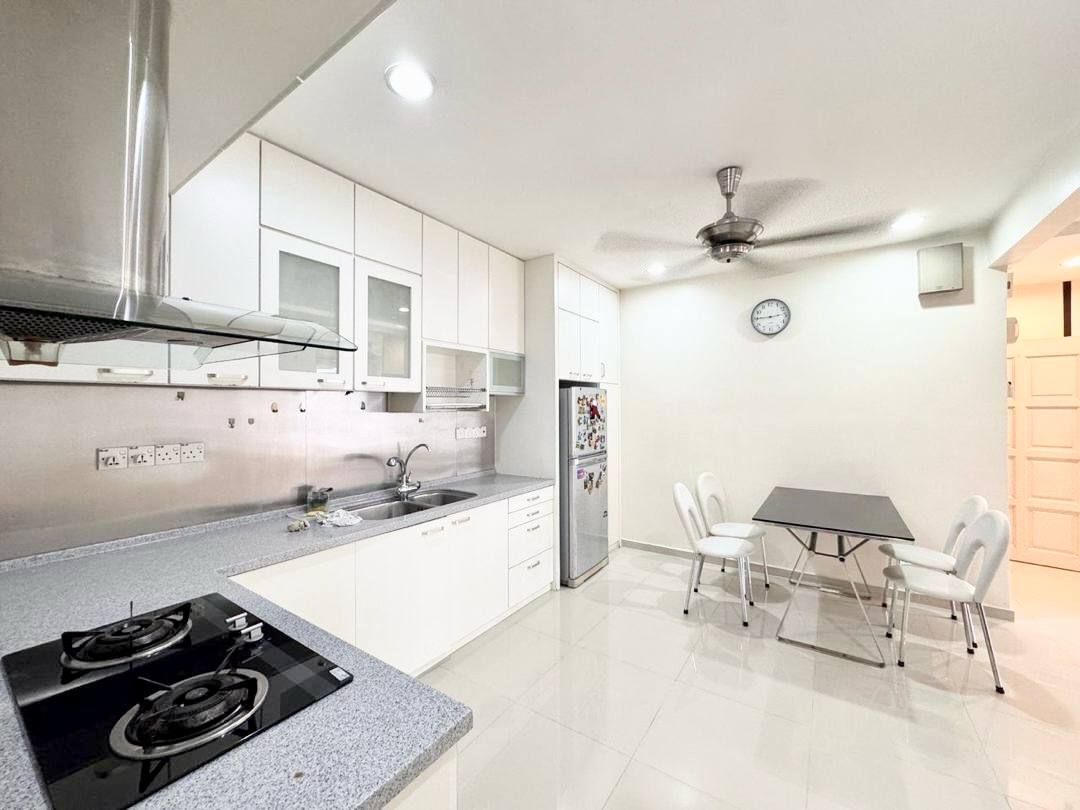 Putra Place Gan Raymond - Malaysia Property Condo