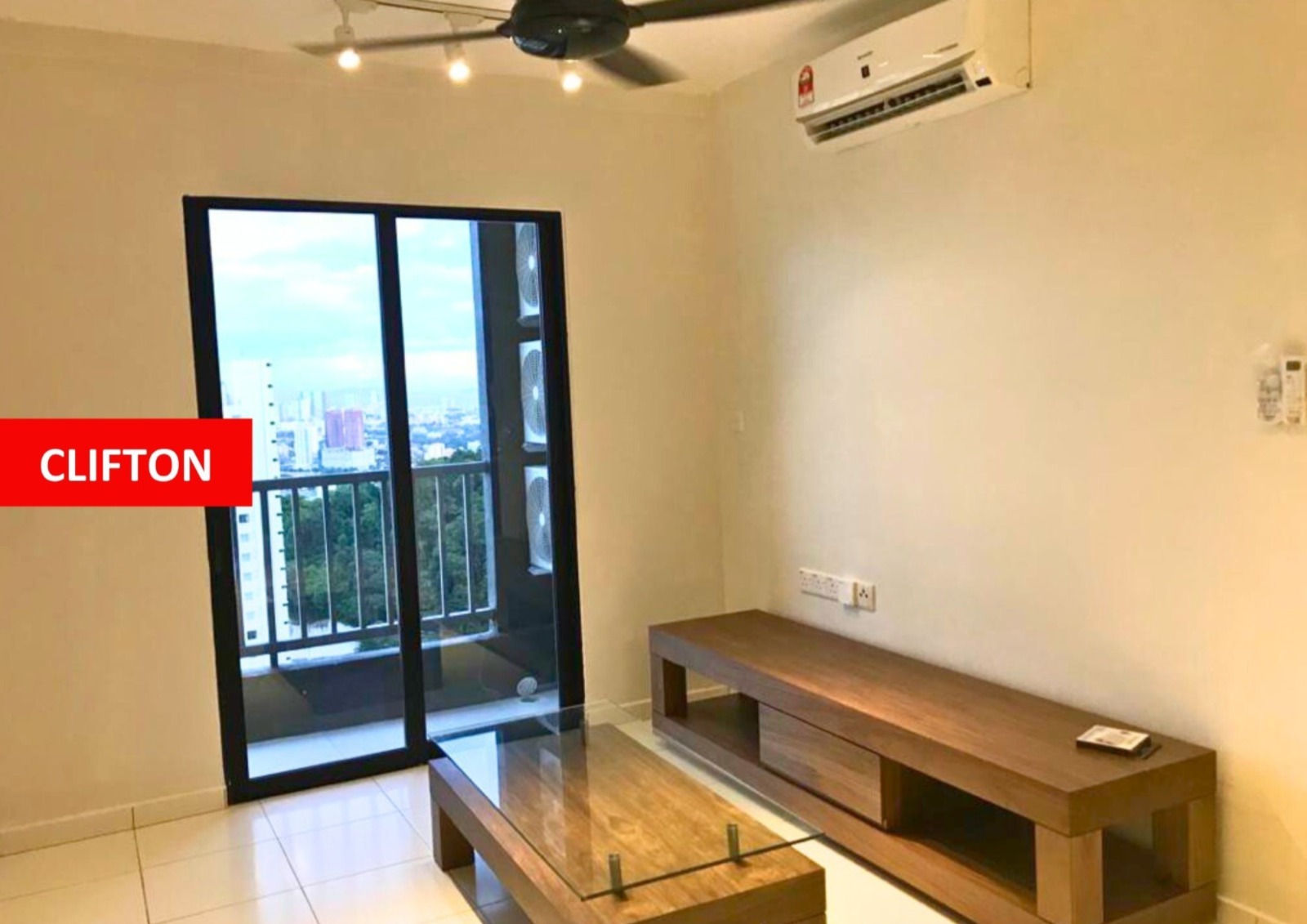 Tri Pinnacle 650sqft Renovated 2 Carpark - Malaysia Property Condo