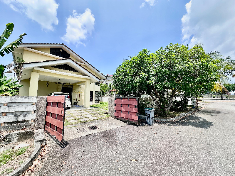 Jentayu Banda Baru Enstek - Malaysia Property Condo