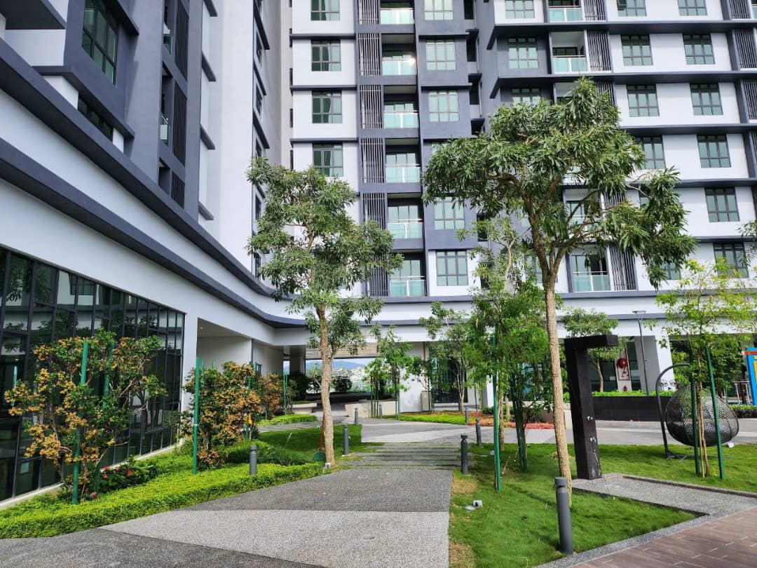 Furnished B11 Parkland Residence next MRT Balakong - Malaysia Property ...