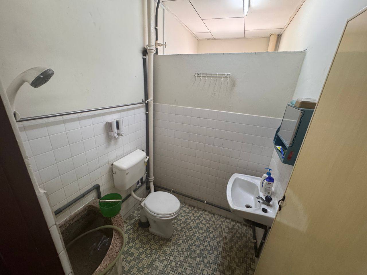 Pengkalan Barat 2sty 1k for Rent at Perak Ipoh