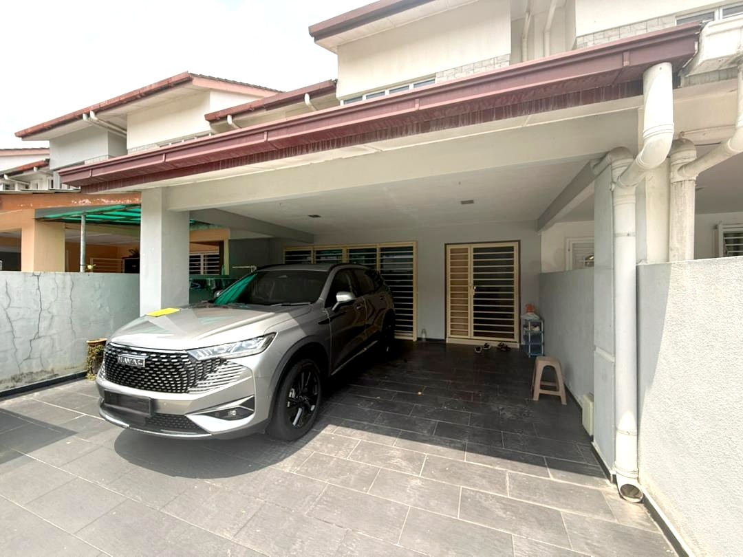 Bandar Nusaputra Puchong for Sale at Selangor Puchong