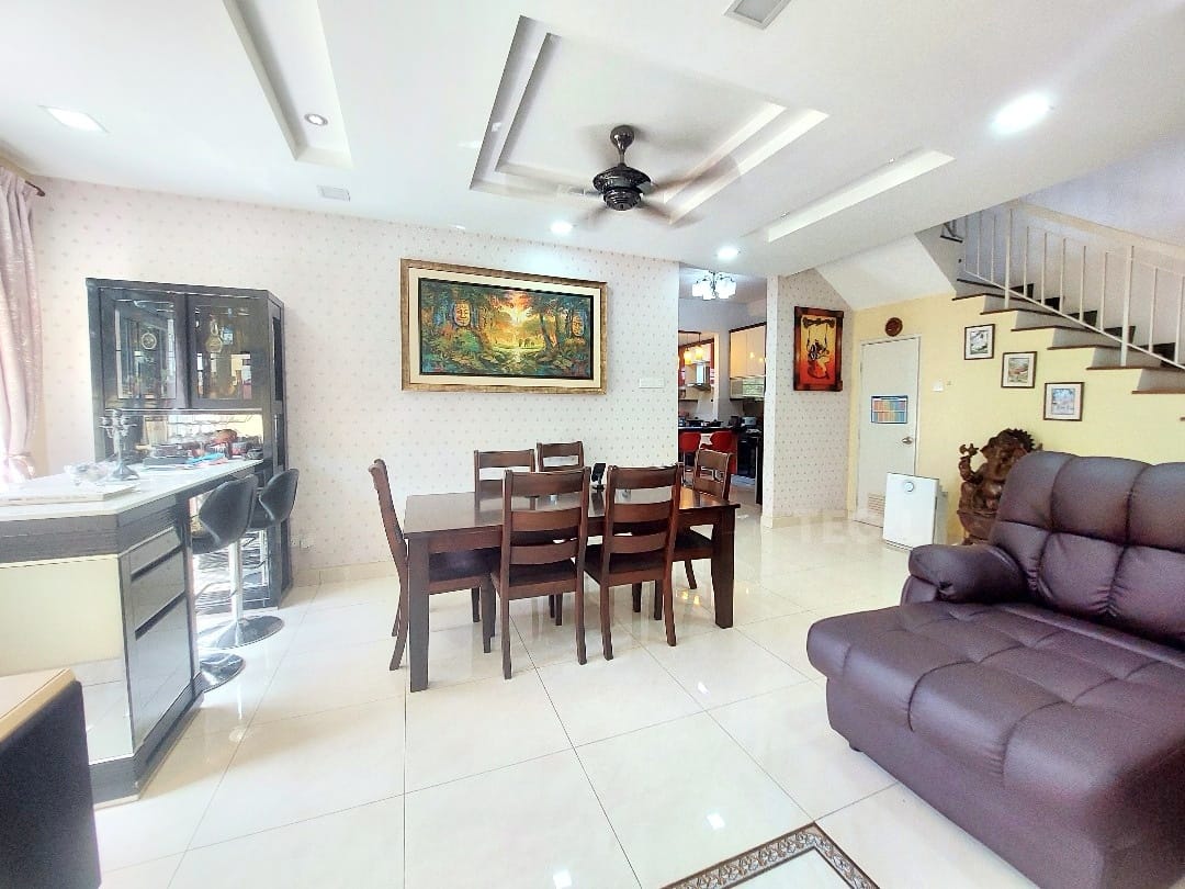 Renovated 47x70 Kota Kemuning Utama 2 Sty Corner for Sale at Selangor Kota Kemuning