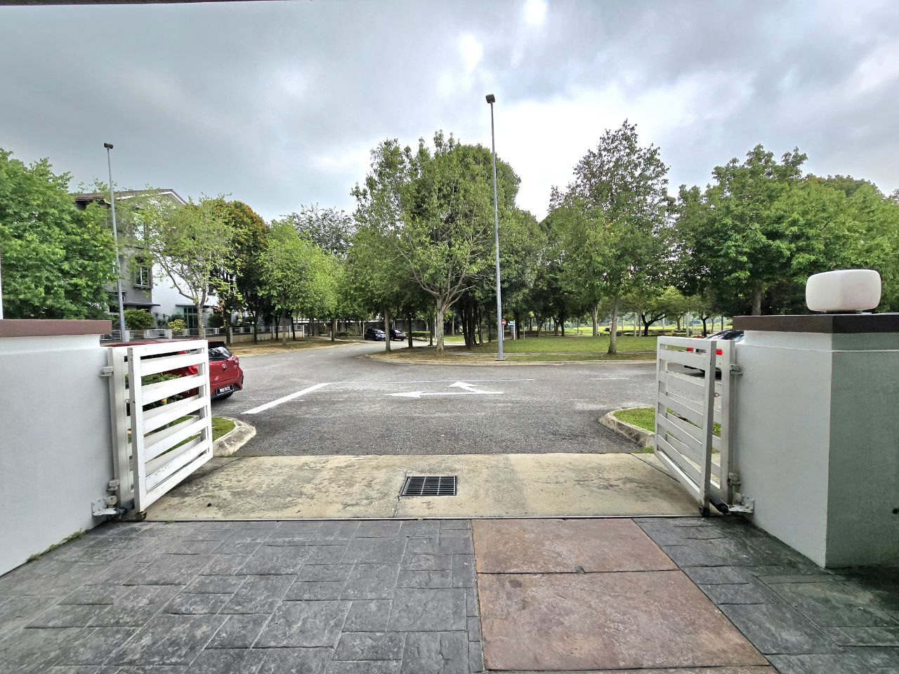 End Lot Unit 2 And Half Sty Presint 16 Putrajaya - Malaysia Property Condo