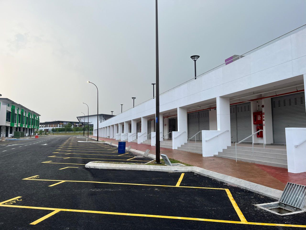 End Lot Single Storey Shop For Rent - Malaysia Property Condo