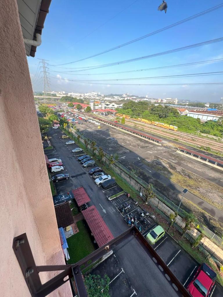Apartment Komuter Raya Seksyen 19 Shah Alam for Sale at Selangor Shah Alam