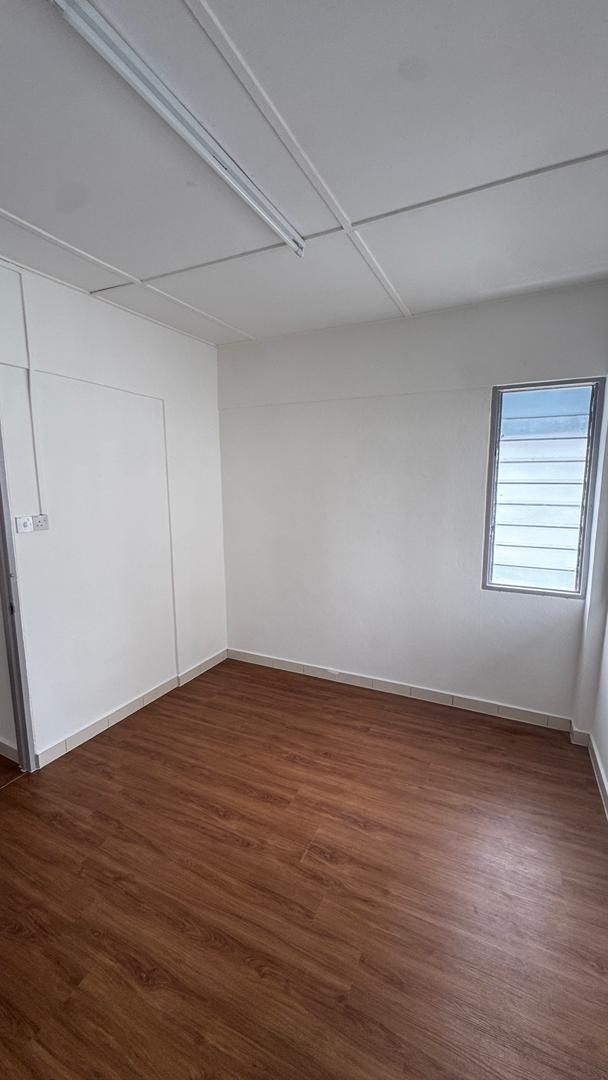 Taman Lip Sin block 5 Corner unit for Sale at Penang Bayan Lepas