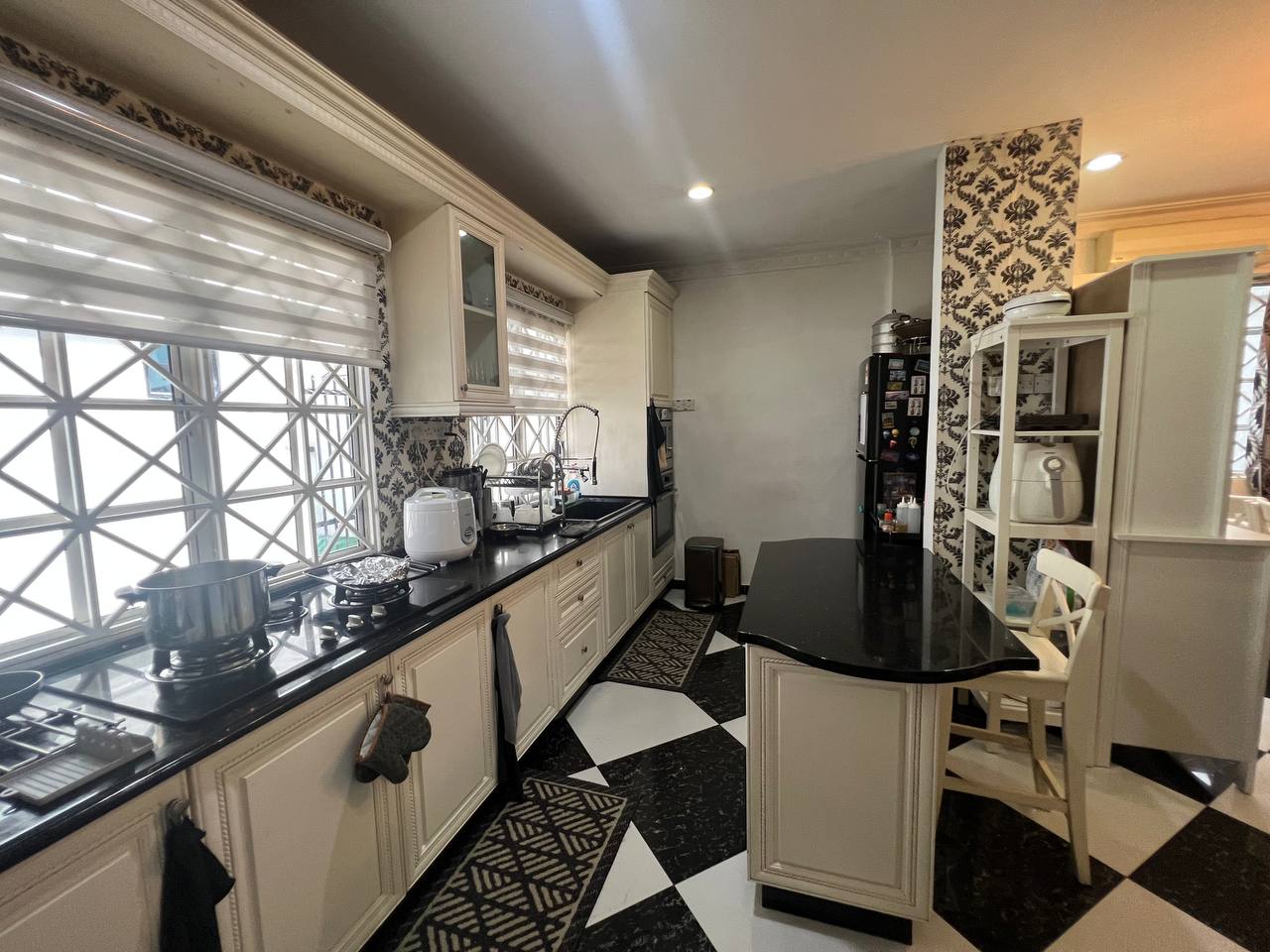 END LOT DOUBLE STOREY SUBANG JAYA USJ 4 for Sale at Selangor USJ