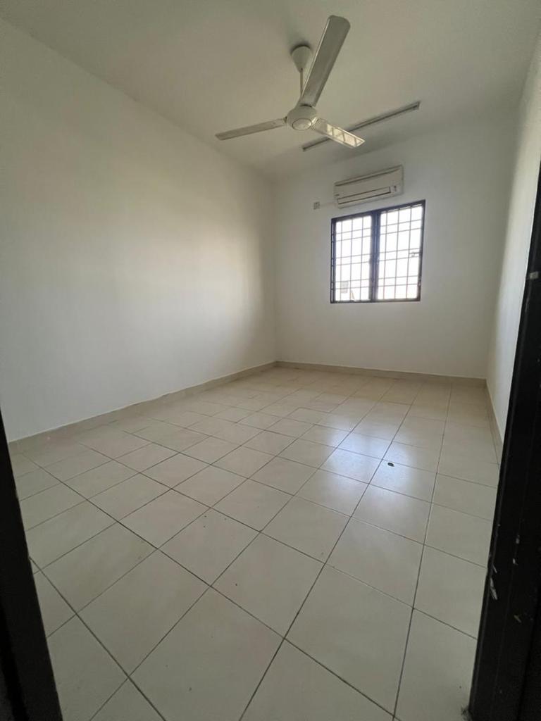 Apartment Komuter Raya Seksyen 19 Shah Alam for Sale at Selangor Shah Alam