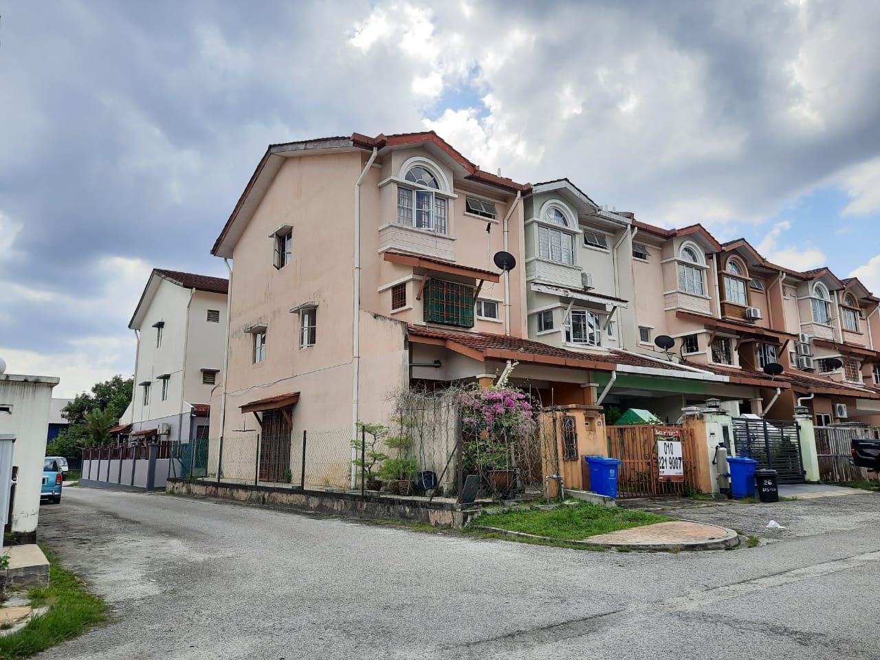 End Lot 3 Storey Terrace Subang Bestari Shah Alam for Sale at Selangor ...